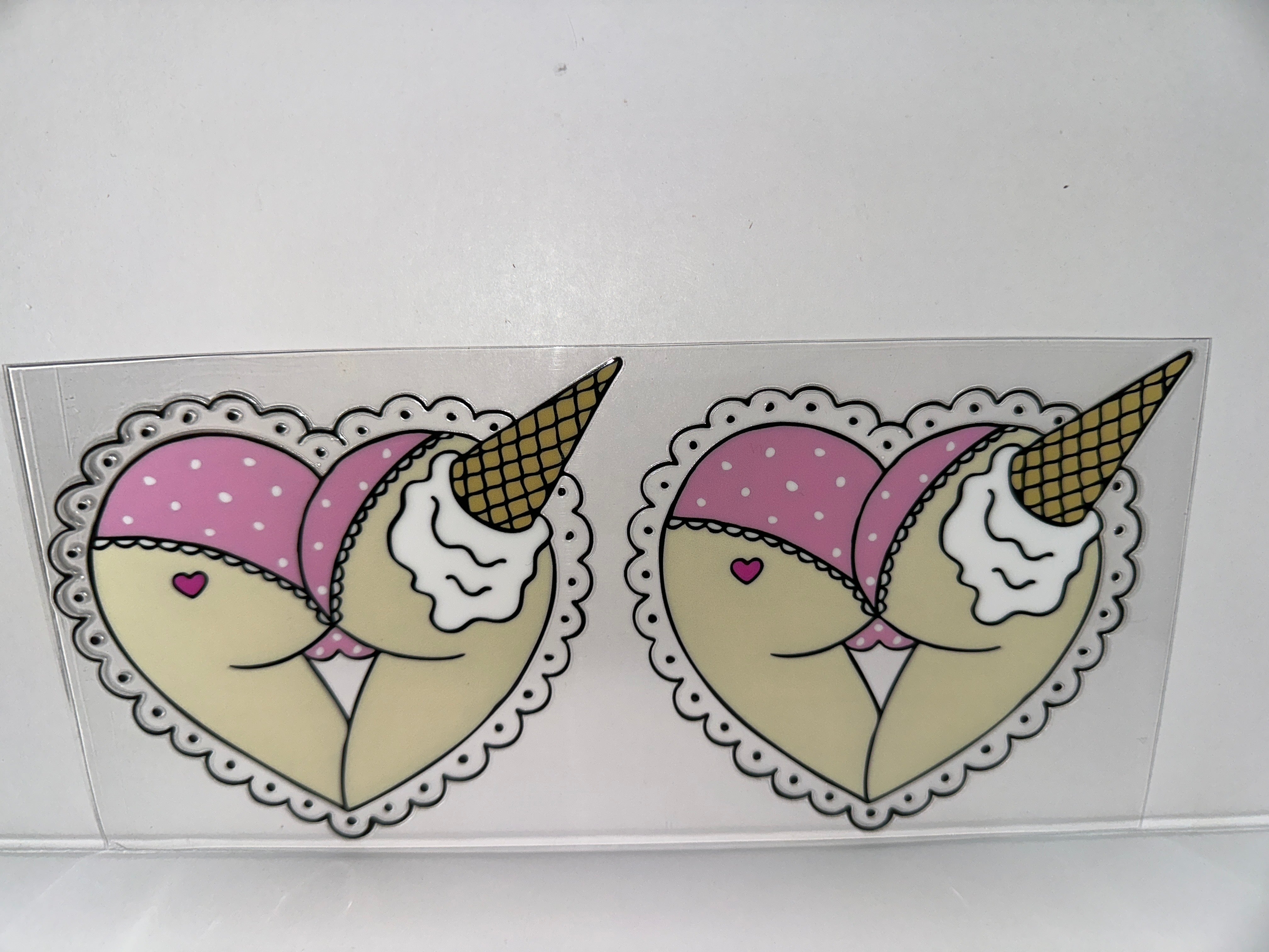 H211 Heart Bum with ice cream cone, After dark – LuxyCustoms